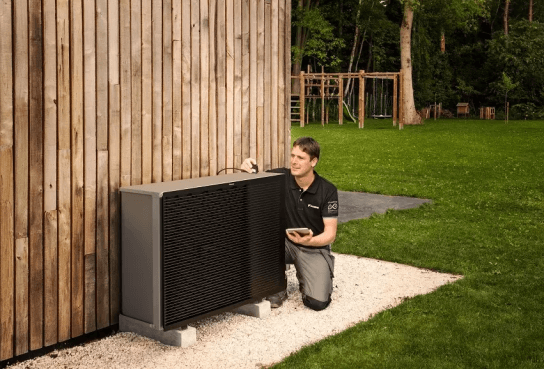 A Complete Guide To Air Source Heat Pumps In 2024 | EDF